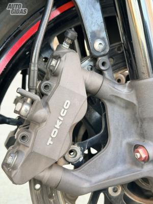 Melns Suzuki GSX-R 2006 Utena, ar dzinēja tilpumu 1.00 L un nobraukumu 72 tūkst. km par 4700 €, foto 20 vietnē AUTOMOTO.COM.LV
