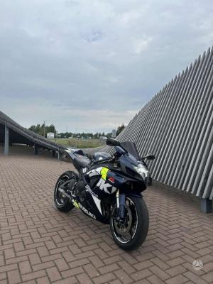 Black Suzuki GSX-R 2006 in Panevezys, with an engine capacity of 0.60 L and mileage of 38 thousand km for 4850 €, photo  on AUTOMOTO.COM.LV