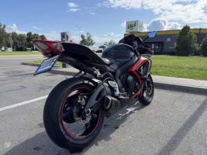 Melns Suzuki GSX-R 2006 Kaišiadorys, ar dzinēja tilpumu 0.60 L un nobraukumu 36 tūkst. km par 4000 €, foto 4 vietnē AUTOMOTO.COM.LV