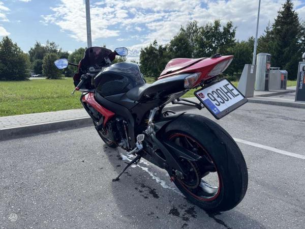 Melns Suzuki GSX-R 2006 Kaišiadorys, ar dzinēja tilpumu 0.60 L un nobraukumu 36 tūkst. km par 4000 €, foto 5 vietnē AUTOMOTO.COM.LV