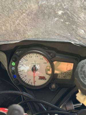 Черный Сузуки GSX-R 2007 в Шакяй, объемом двигателя 0.75 л и пробегом 60 тыс. км за 5100 €, фото 5 на AUTOMOTO.COM.LV