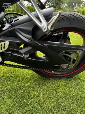 Melns Suzuki GSX-R 2007 Viļņa, ar dzinēja tilpumu 0.75 L un nobraukumu 0 tūkst. km par 3700 €, foto 6 vietnē AUTOMOTO.COM.LV