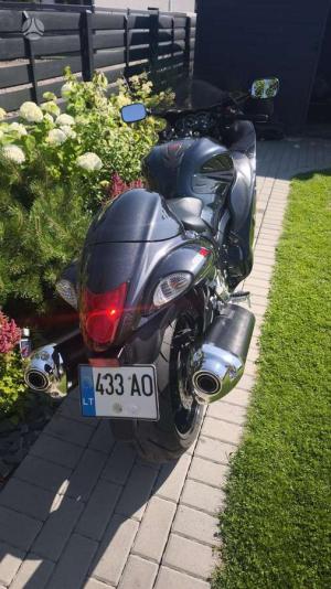 Черный Сузуки GSX-R 2008 в Клайпеда, объемом двигателя 1.34 л и пробегом 37 тыс. км за 7200 €, фото 5 на AUTOMOTO.COM.LV