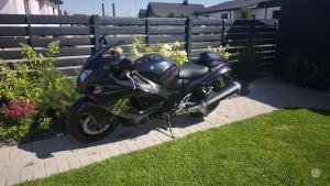 Черный Сузуки GSX-R 2008 в Клайпеда, объемом двигателя 1.34 л и пробегом 37 тыс. км за 7200 €, фото 7 на AUTOMOTO.COM.LV