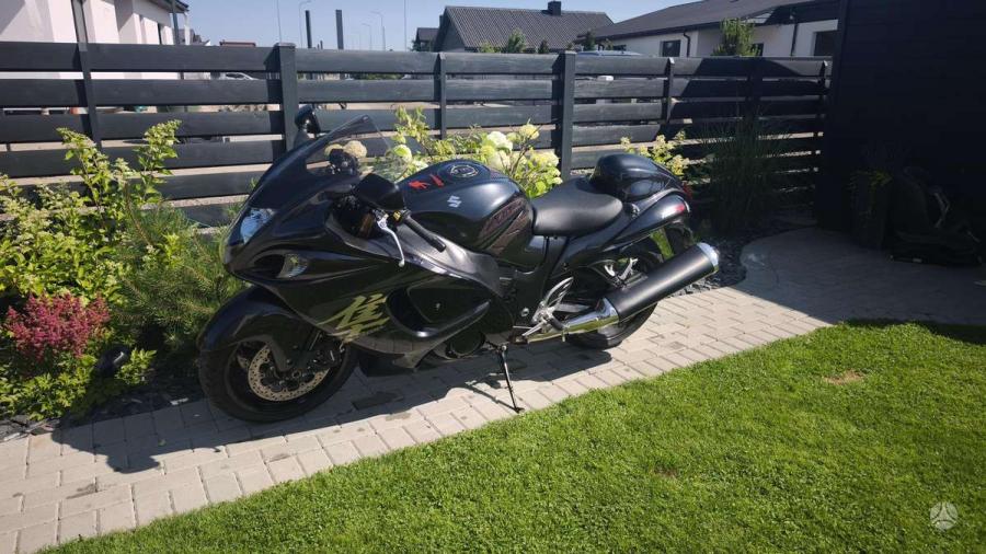 Черный Сузуки GSX-R 2008 в Клайпеда, объемом двигателя 1.34 л и пробегом 37 тыс. км за 7200 €, фото 7 на AUTOMOTO.COM.LV