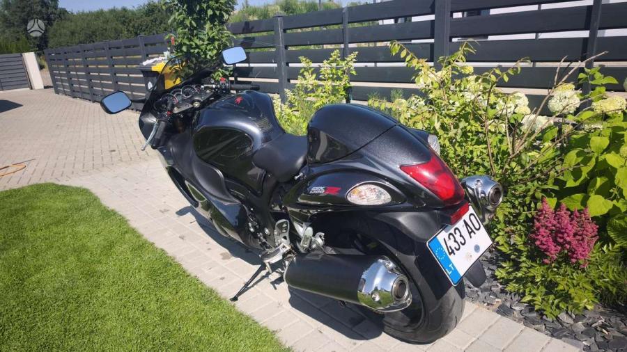 Черный Сузуки GSX-R 2008 в Клайпеда, объемом двигателя 1.34 л и пробегом 37 тыс. км за 7200 €, фото 8 на AUTOMOTO.COM.LV