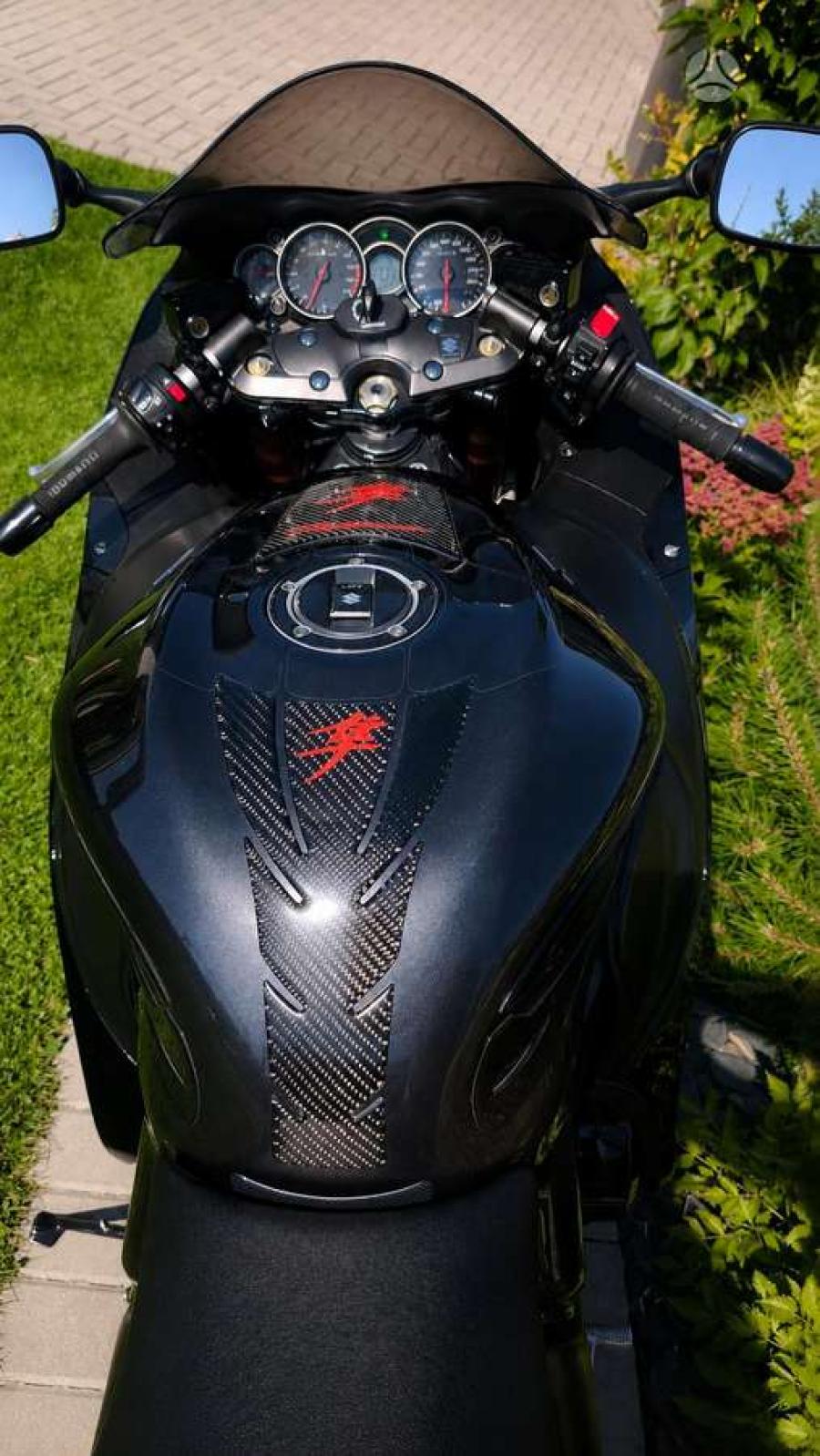 Черный Сузуки GSX-R 2008 в Клайпеда, объемом двигателя 1.34 л и пробегом 37 тыс. км за 7200 €, фото 9 на AUTOMOTO.COM.LV