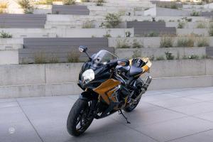 Melns Suzuki GSX-R 2008 Viļņa, ar dzinēja tilpumu 1.00 L un nobraukumu 40 tūkst. km par 6899 €, foto 3 vietnē AUTOMOTO.COM.LV