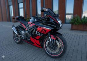 Черный Сузуки GSX-R 2012 в Каунас, объемом двигателя 0.60 л и пробегом 10 тыс. км за 6450 €, фото 5 на AUTOMOTO.COM.LV