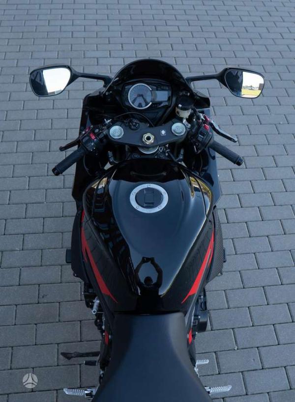 Черный Сузуки GSX-R 2012 в Каунас, объемом двигателя 0.60 л и пробегом 10 тыс. км за 6450 €, фото 7 на AUTOMOTO.COM.LV
