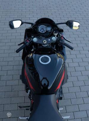 Черный Сузуки GSX-R 2012 в Каунас, объемом двигателя 0.60 л и пробегом 10 тыс. км за 6450 €, фото 8 на AUTOMOTO.COM.LV