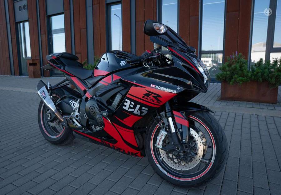 Черный Сузуки GSX-R 2012 в Каунас, объемом двигателя 0.60 л и пробегом 10 тыс. км за 6450 €, фото 13 на AUTOMOTO.COM.LV
