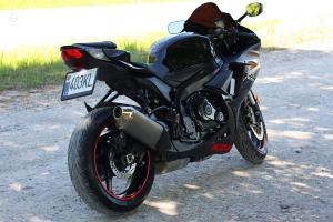 Black Suzuki GSX-R 2015 in Kretinga, with an engine capacity of 0.60 L and mileage of 25 thousand km for 6799 €, photo 5 on AUTOMOTO.COM.LV