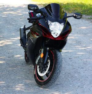 Black Suzuki GSX-R 2015 in Kretinga, with an engine capacity of 0.60 L and mileage of 25 thousand km for 6499 €, photo 4 on AUTOMOTO.COM.LV