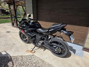 Черный Сузуки GSX-R 2018 в Пасвалис, объемом двигателя 0.25 л и пробегом 18 тыс. км за 1849 €, фото 12 на AUTOMOTO.COM.LV