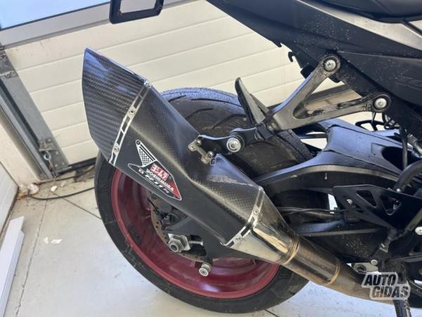 Black Suzuki GSX-R 2019 in Radviliskis, with an engine capacity of 1.00 L and mileage of 17 thousand km for 7150 €, photo 10 on AUTOMOTO.COM.LV