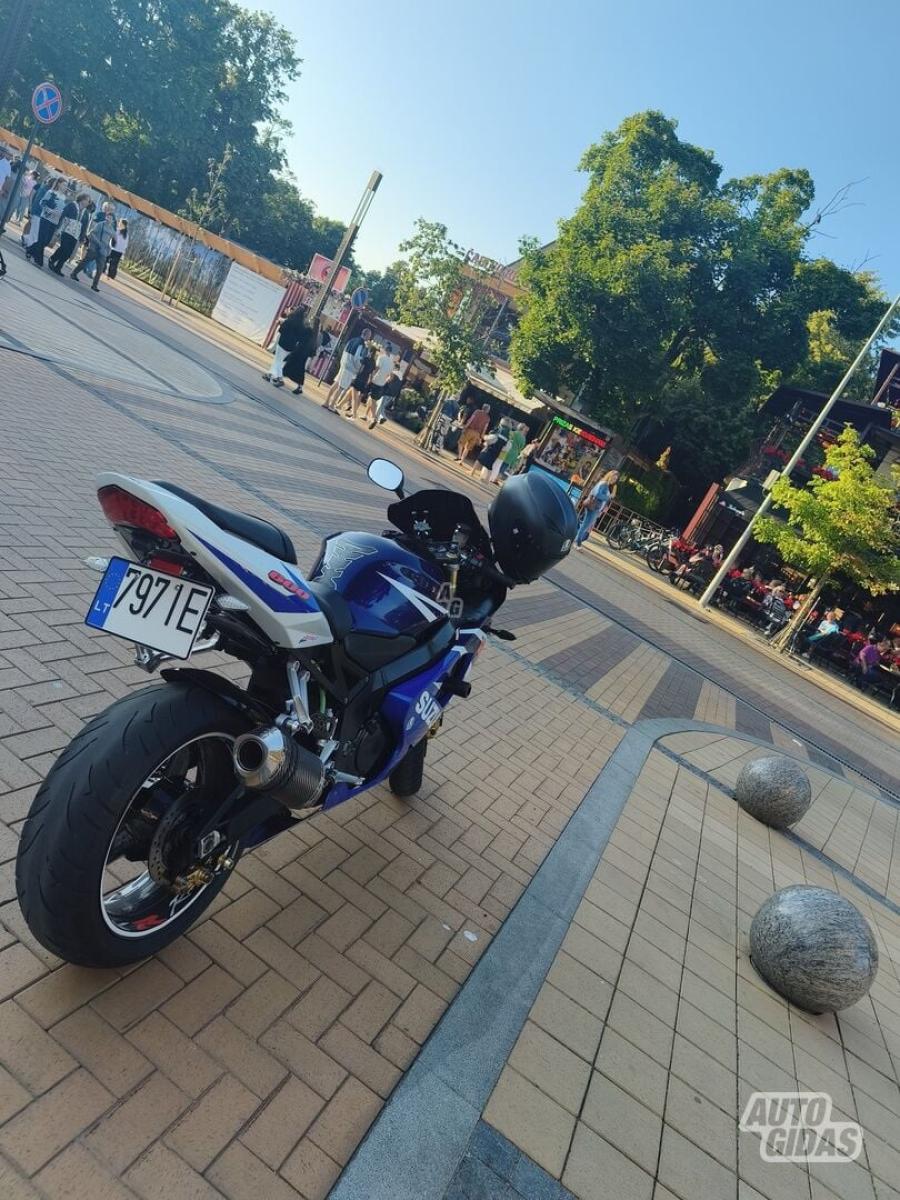 Blue Suzuki GSX-R 2004 in Kretinga, with an engine capacity of 0.60 L and mileage of 61 thousand km for 3300 €, photo 8 on AUTOMOTO.COM.LV