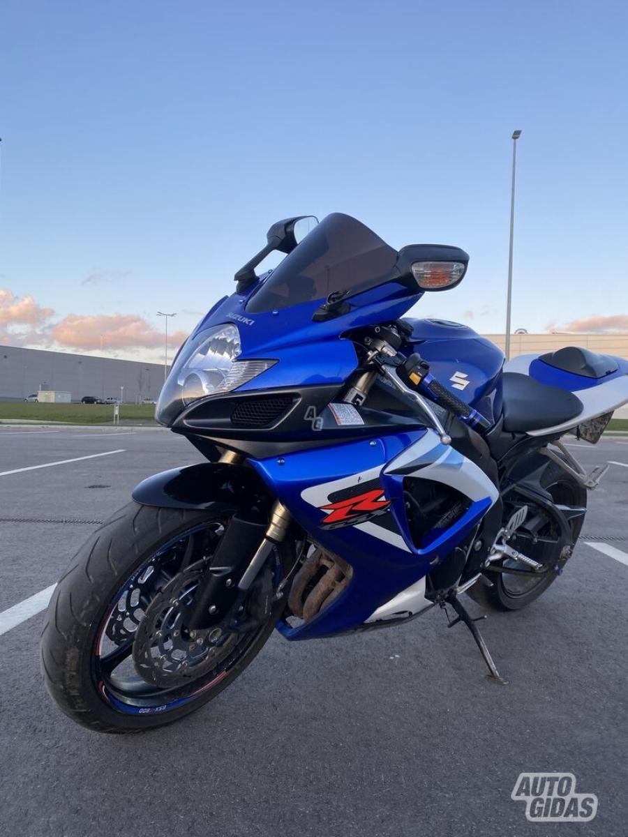 Синий Сузуки GSX-R 2006 в Клайпеда, объемом двигателя 0.60 л и пробегом 60 тыс. км за 3800 €, фото 7 на AUTOMOTO.COM.LV