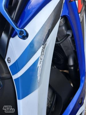 Blue Suzuki GSX-R 2006 in Utena, with an engine capacity of 0.75 L and mileage of 43 thousand km for 4399 €, photo 12 on AUTOMOTO.COM.LV