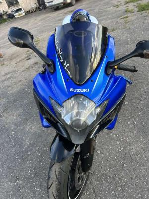 Blue Suzuki GSX-R 2006 in Utena, with an engine capacity of 0.75 L and mileage of 43 thousand km for 4399 €, photo 16 on AUTOMOTO.COM.LV