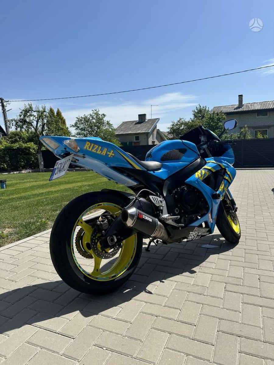 Blue Suzuki GSX-R 2007 in Kaunas, with an engine capacity of 0.60 L and mileage of 29 thousand km for 4600 €, photo 5 on AUTOMOTO.COM.LV