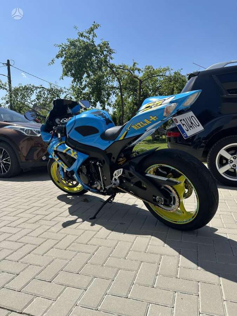 Blue Suzuki GSX-R 2007 in Kaunas, with an engine capacity of 0.60 L and mileage of 29 thousand km for 4600 €, photo 6 on AUTOMOTO.COM.LV