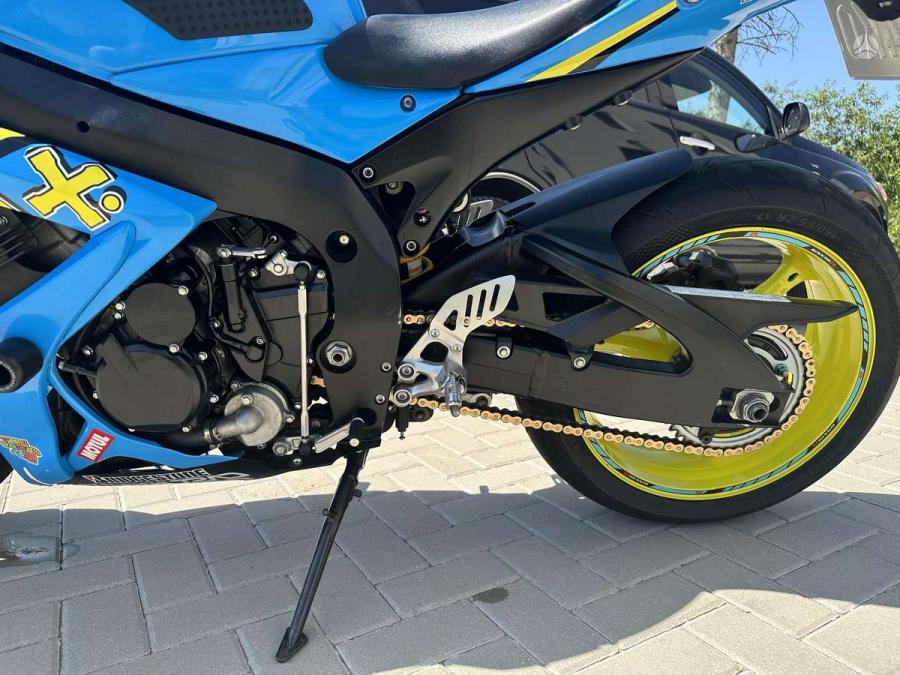 Blue Suzuki GSX-R 2007 in Kaunas, with an engine capacity of 0.60 L and mileage of 29 thousand km for 4600 €, photo 7 on AUTOMOTO.COM.LV