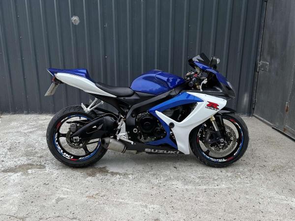 Blue Suzuki GSX-R 2007 in Klaipeda, with an engine capacity of 0.60 L and mileage of 36 thousand km for 4600 €, photo 3 on AUTOMOTO.COM.LV