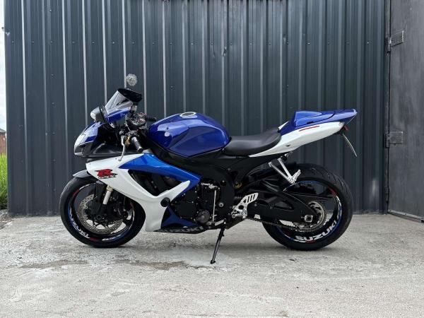 Blue Suzuki GSX-R 2007 in Klaipeda, with an engine capacity of 0.60 L and mileage of 36 thousand km for 4600 €, photo 7 on AUTOMOTO.COM.LV