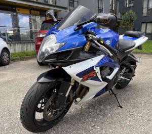 Zils Suzuki GSX-R 2007 Viļņa, ar dzinēja tilpumu 0.60 L un nobraukumu 32 tūkst. km par 4800 €, foto 3 vietnē AUTOMOTO.COM.LV