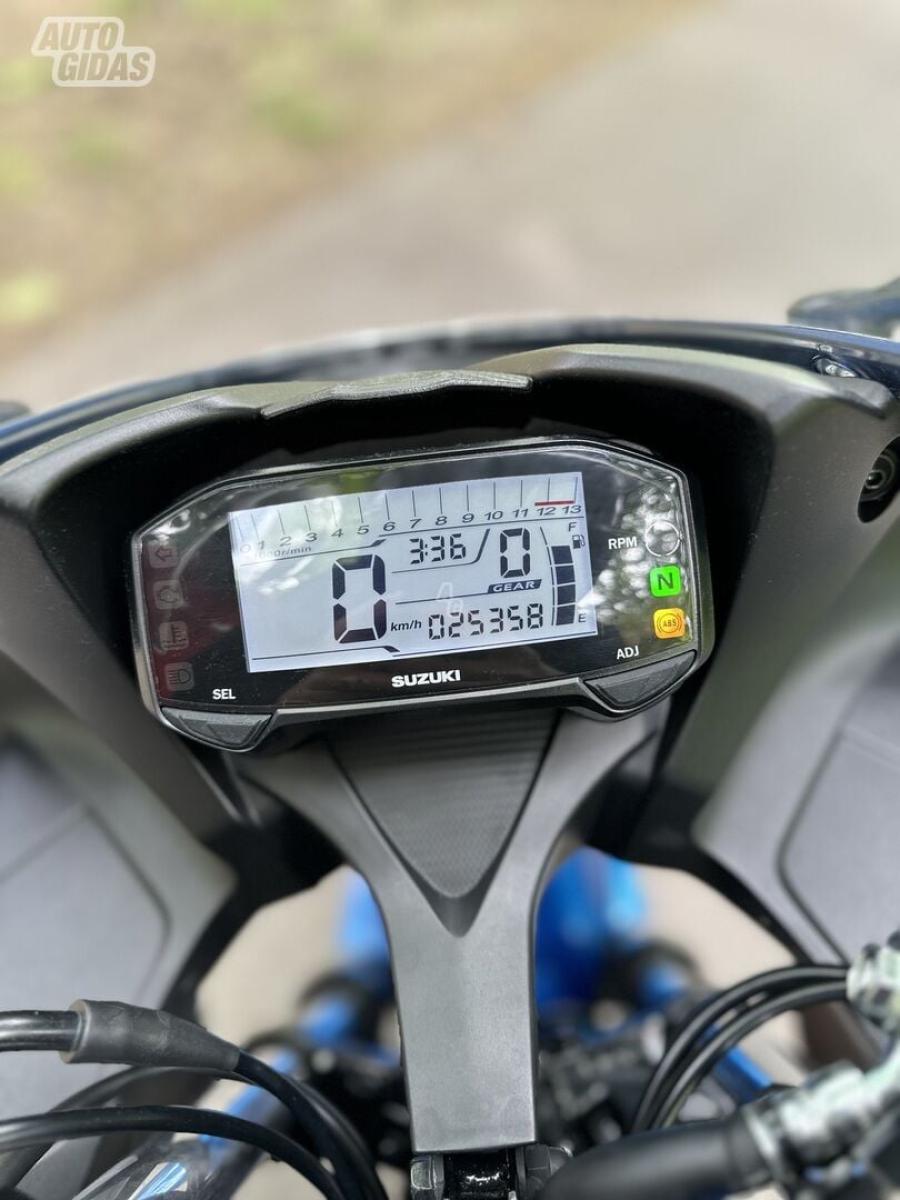 Zils Suzuki GSX-R 2018 Kauņa, ar dzinēja tilpumu 0.13 L un nobraukumu 25 tūkst. km par 2950 €, foto 7 vietnē AUTOMOTO.COM.LV