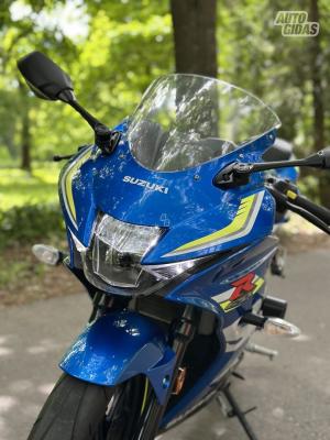 Zils Suzuki GSX-R 2018 Kauņa, ar dzinēja tilpumu 0.13 L un nobraukumu 25 tūkst. km par 2950 €, foto 10 vietnē AUTOMOTO.COM.LV