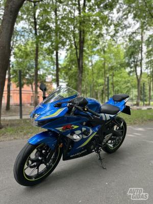 Zils Suzuki GSX-R 2018 Kauņa, ar dzinēja tilpumu 0.13 L un nobraukumu 25 tūkst. km par 2950 €, foto 15 vietnē AUTOMOTO.COM.LV