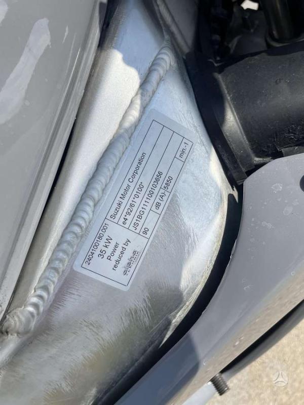Pelēks Suzuki GSX-R 2003 Vilkaviškis, ar dzinēja tilpumu 0.60 L un nobraukumu 69 tūkst. km par 2500 €, foto 4 vietnē AUTOMOTO.COM.LV