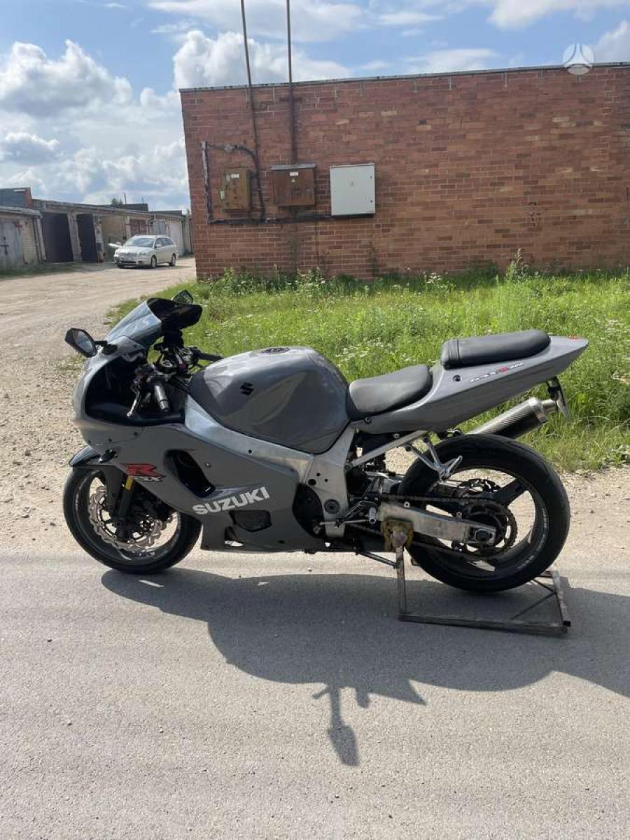 Pelēks Suzuki GSX-R 2003 Vilkaviškis, ar dzinēja tilpumu 0.60 L un nobraukumu 69 tūkst. km par 2500 €, foto 15 vietnē AUTOMOTO.COM.LV