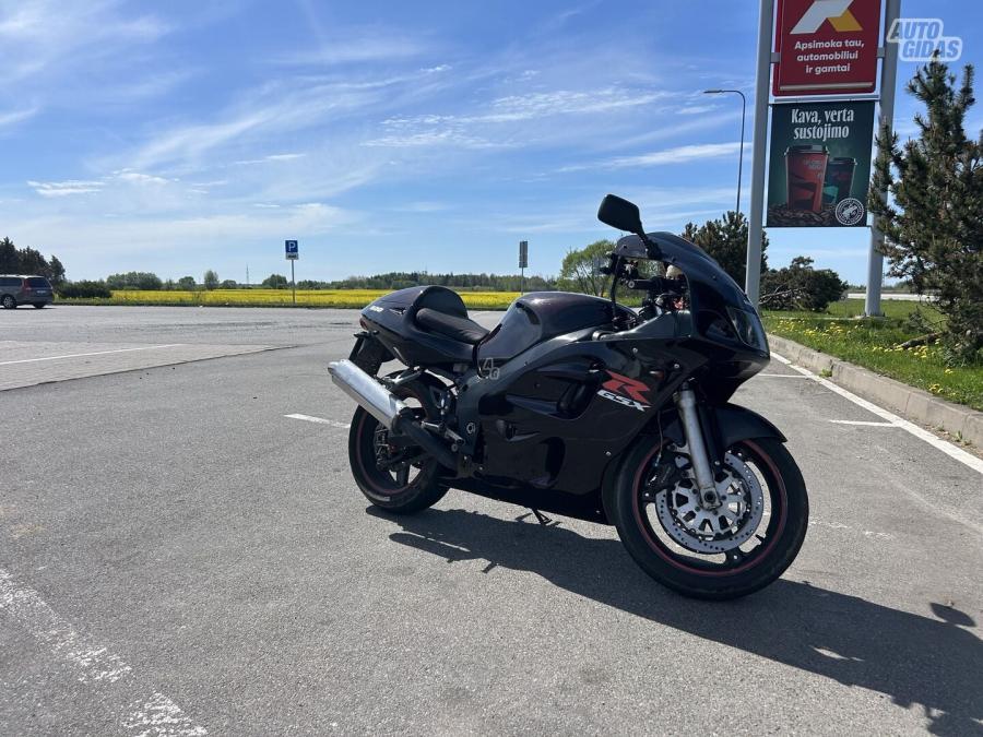 Suzuki GSX-R 1997 in Klaipeda, with an engine capacity of 0.60 L and mileage of 56 thousand km for 1650 €, photo 3 on AUTOMOTO.COM.LV