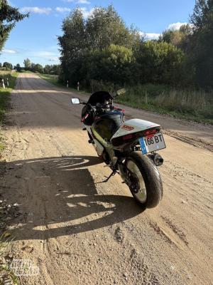 Suzuki GSX-R 1998 Šilalė, ar dzinēja tilpumu 0.60 L un nobraukumu 0 tūkst. km par 850 €, foto 1 vietnē AUTOMOTO.COM.LV