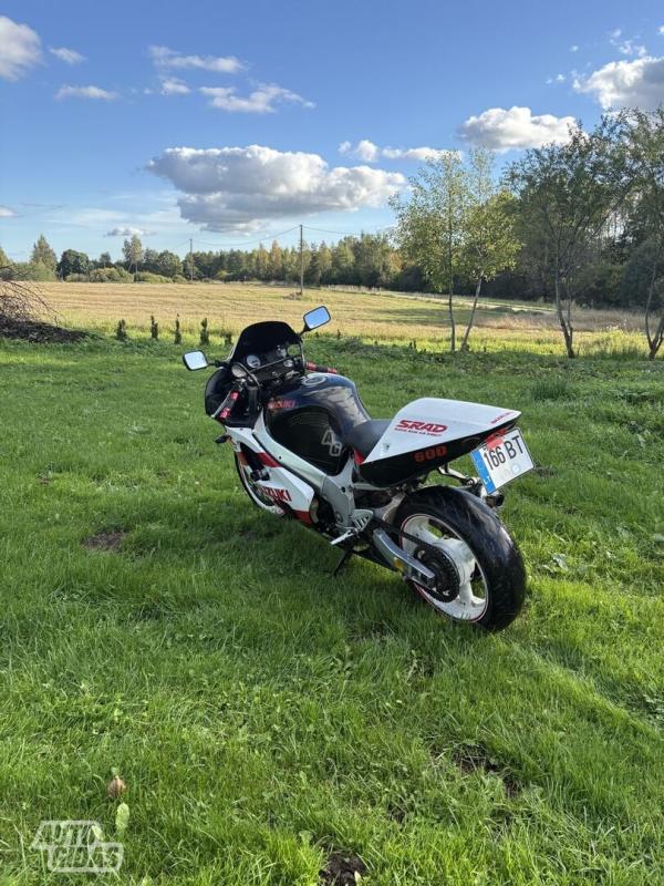 Suzuki GSX-R 1998 Šilalė, ar dzinēja tilpumu 0.60 L un nobraukumu 0 tūkst. km par 850 €, foto 6 vietnē AUTOMOTO.COM.LV