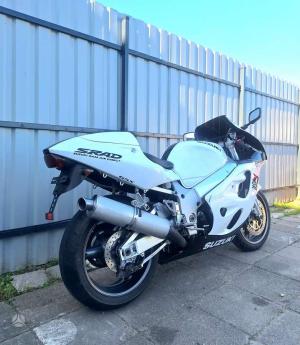 Suzuki GSX-R 2000 in Alytus, with an engine capacity of 0.75 L and mileage of 5 thousand km for 990 €, photo 3 on AUTOMOTO.COM.LV
