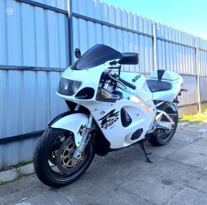 Suzuki GSX-R 2000 in Alytus, with an engine capacity of 0.75 L and mileage of 5 thousand km for 990 €, photo 7 on AUTOMOTO.COM.LV