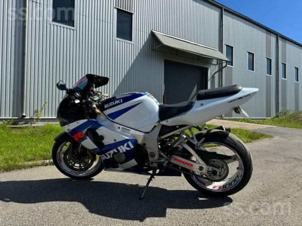 Suzuki GSX-R 2001 Rīga, ar dzinēja tilpumu 1.00 L un nobraukumu 0 tūkst. km par 3450 €, foto 3 vietnē AUTOMOTO.COM.LV