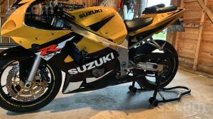 Сузуки GSX-R 2001 в Мадона, объемом двигателя 0.60 л и пробегом 0 тыс. км за 1350 €, фото 3 на AUTOMOTO.COM.LV