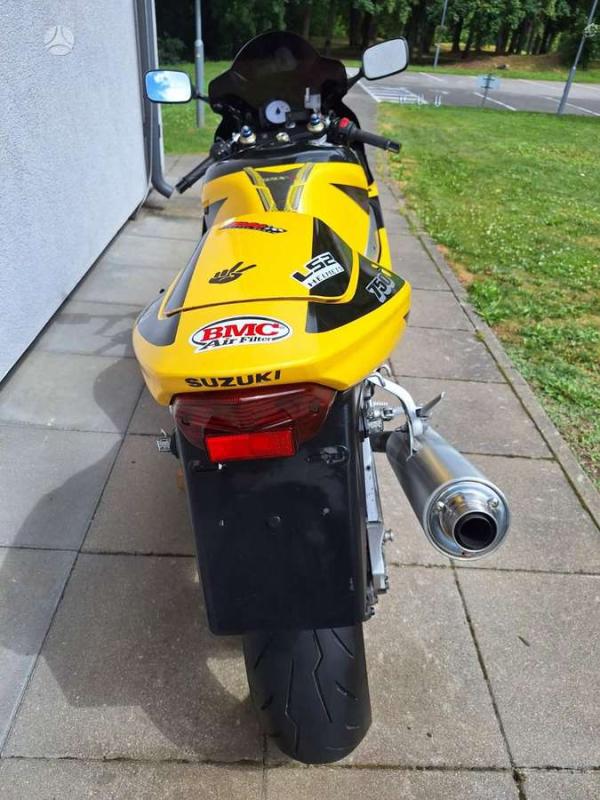 Suzuki GSX-R 2001 in Prienai, with an engine capacity of 0.75 L and mileage of 26 thousand km for 3050 €, photo 7 on AUTOMOTO.COM.LV