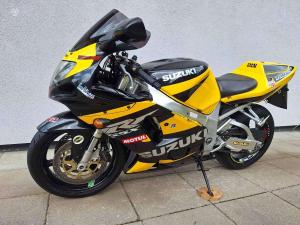 Suzuki GSX-R 2001 in Prienai, with an engine capacity of 0.75 L and mileage of 26 thousand km for 3050 €, photo  on AUTOMOTO.COM.LV