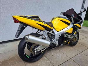 Suzuki GSX-R 2001 Prienai, ar dzinēja tilpumu 0.75 L un nobraukumu 26 tūkst. km par 3050 €, foto 6 vietnē AUTOMOTO.COM.LV