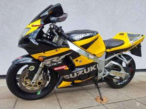 Suzuki GSX-R 2001 Prienai, ar dzinēja tilpumu 0.75 L un nobraukumu 26 tūkst. km par 3050 €, foto 11 vietnē AUTOMOTO.COM.LV