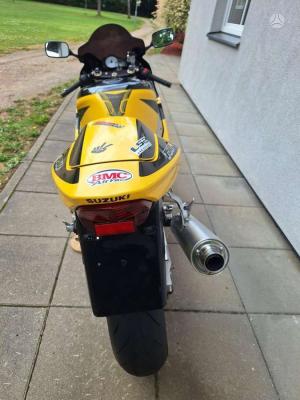 Suzuki GSX-R 2001 Prienai, ar dzinēja tilpumu 0.75 L un nobraukumu 26 tūkst. km par 3050 €, foto 16 vietnē AUTOMOTO.COM.LV