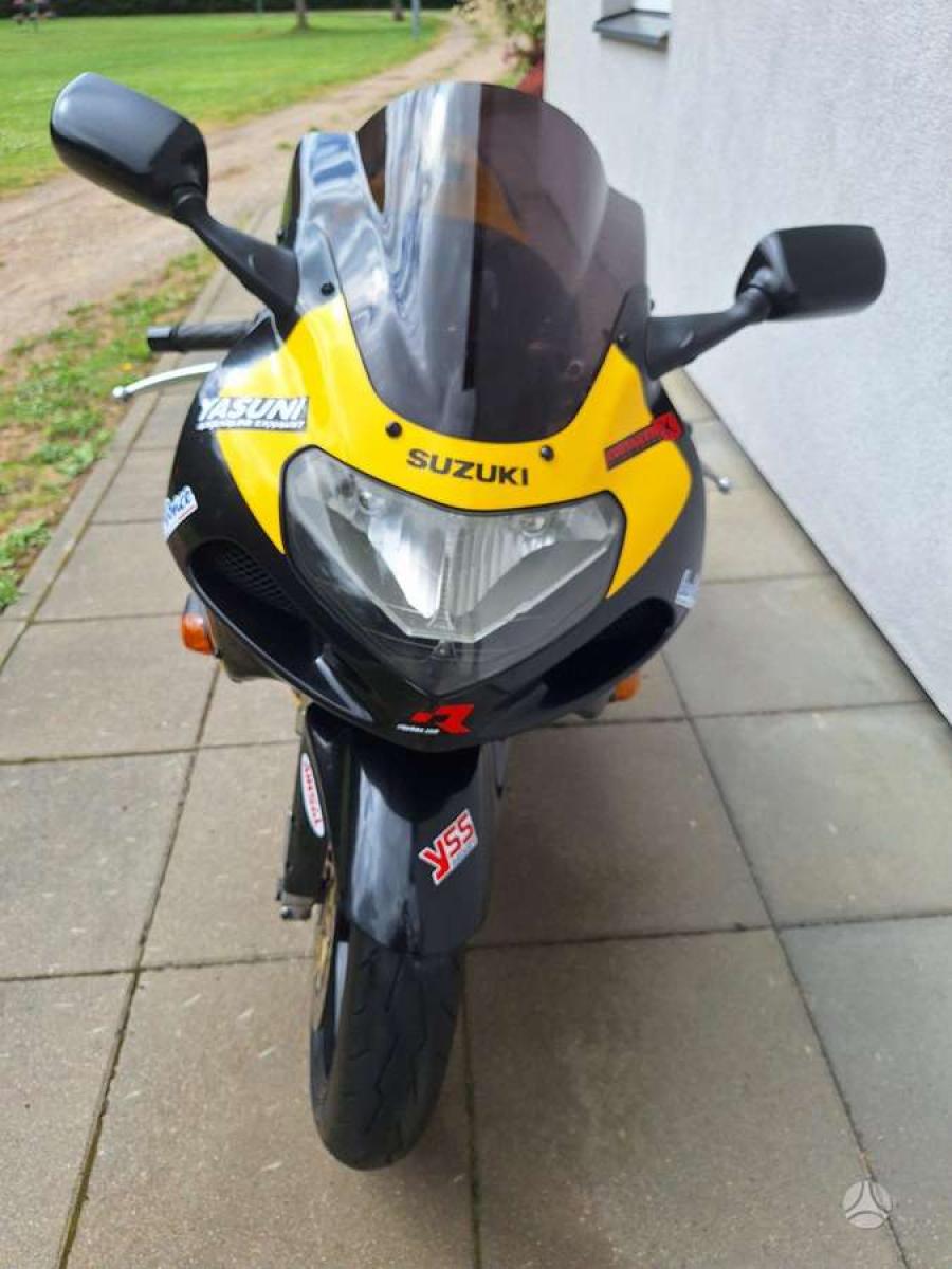 Suzuki GSX-R 2001 Prienai, ar dzinēja tilpumu 0.75 L un nobraukumu 26 tūkst. km par 3050 €, foto 22 vietnē AUTOMOTO.COM.LV
