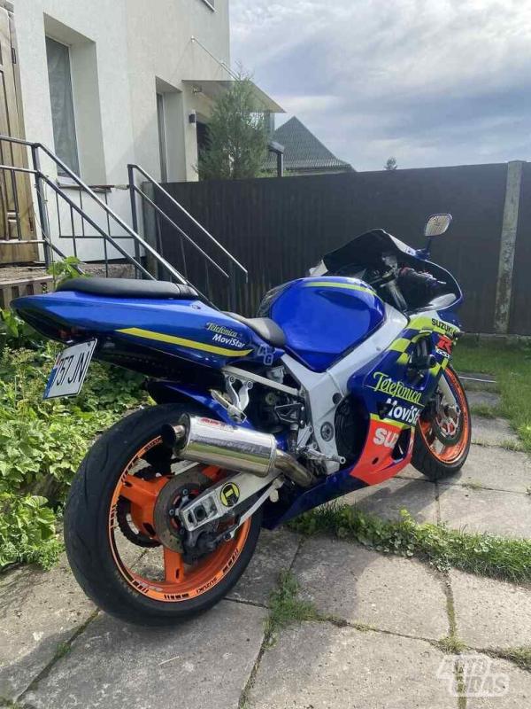 Suzuki GSX-R 2002 Viļņa, ar dzinēja tilpumu 0.60 L un nobraukumu 0 tūkst. km par 1500 €, foto 2 vietnē AUTOMOTO.COM.LV
