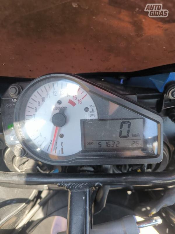 Suzuki GSX-R 2002 in Pakruojis, with an engine capacity of 0.60 L and mileage of 51 thousand km for 2200 €, photo 5 on AUTOMOTO.COM.LV